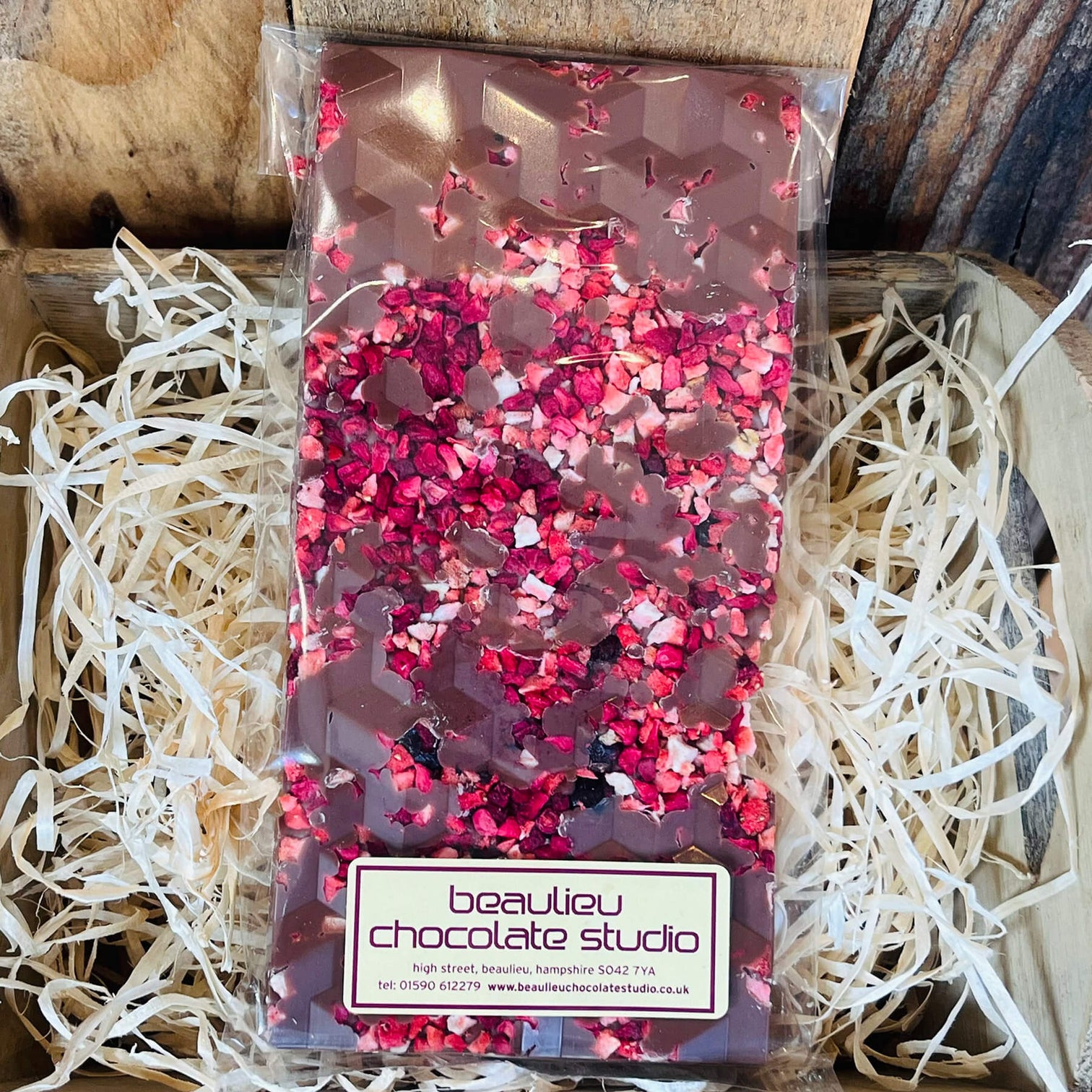 Beaulieu Chocolate Studio Handmade Milk Chocolate Forest Fruit Bar 80g ...